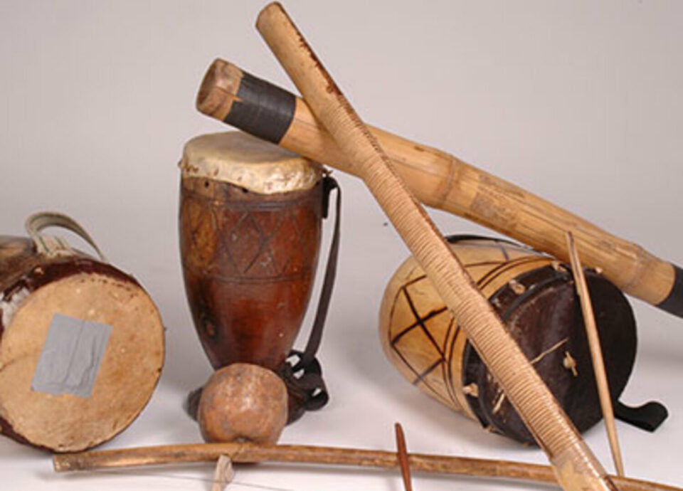 Angola declara instrumentos musicais, dança e jogos Património Cultural ...