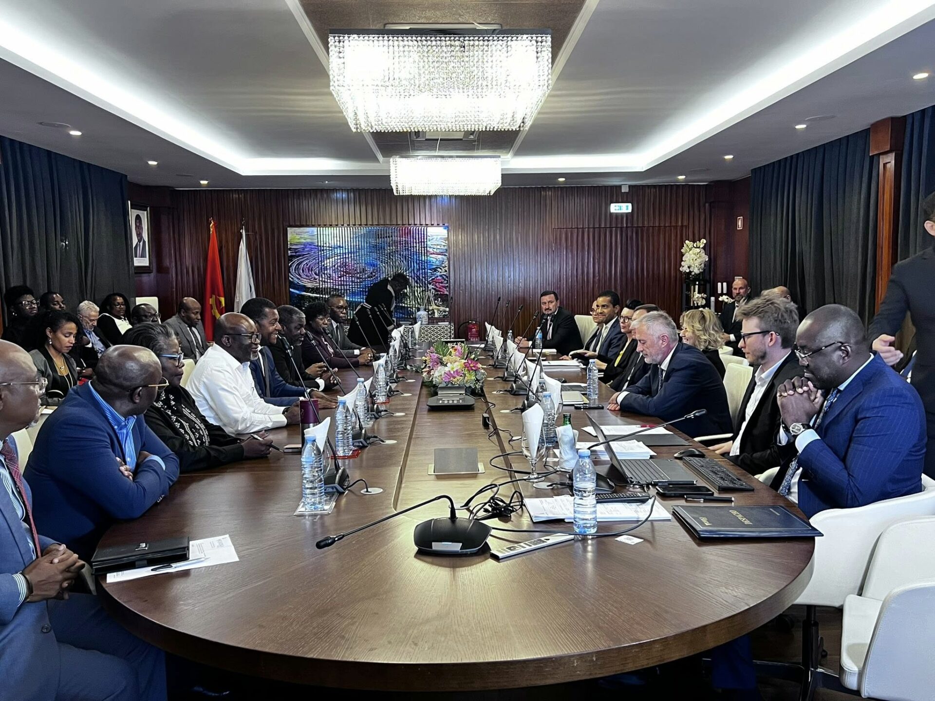 Taaden entra formalmente na Sociedade Mineira de Catoca - Forbes África ...