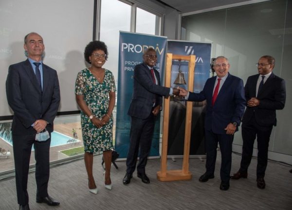 Acções do BCGA admitidas à negociação em bolsa - Forbes África Lusofona