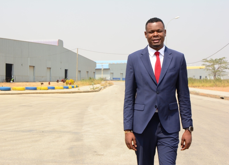 Volume de investimentos na ZEE Luanda-Bengo atinge 4 mil milhões USD em ...