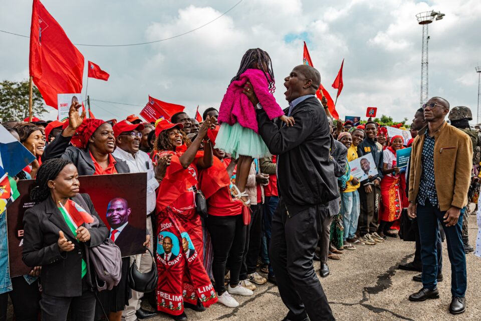 Recredit de Angola recupera “crédito malparado” do Banco de Poupança e ...
