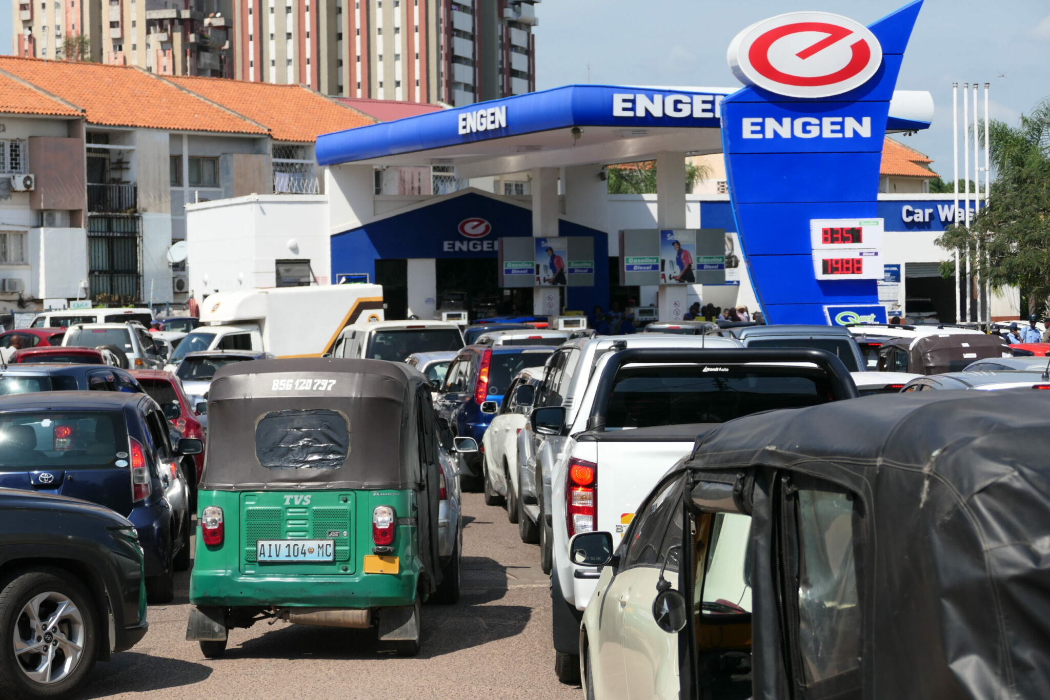 Moçambique procura novos fornecedores de combustíveis após crise no ...